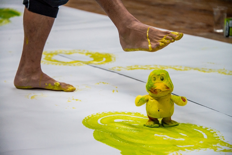 英國 Draw to Perform 藝術節─舞蹈繪畫表演暨工作坊計劃｜林人中｜國藝會補助成果檔案庫