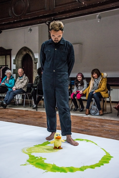 英國 Draw to Perform 藝術節─舞蹈繪畫表演暨工作坊計劃｜林人中｜國藝會補助成果檔案庫